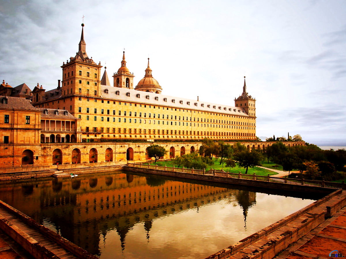 Laptop bakgrunnsbilde Royal Seat Of San Lorenzo De El Escorial, Palass ...