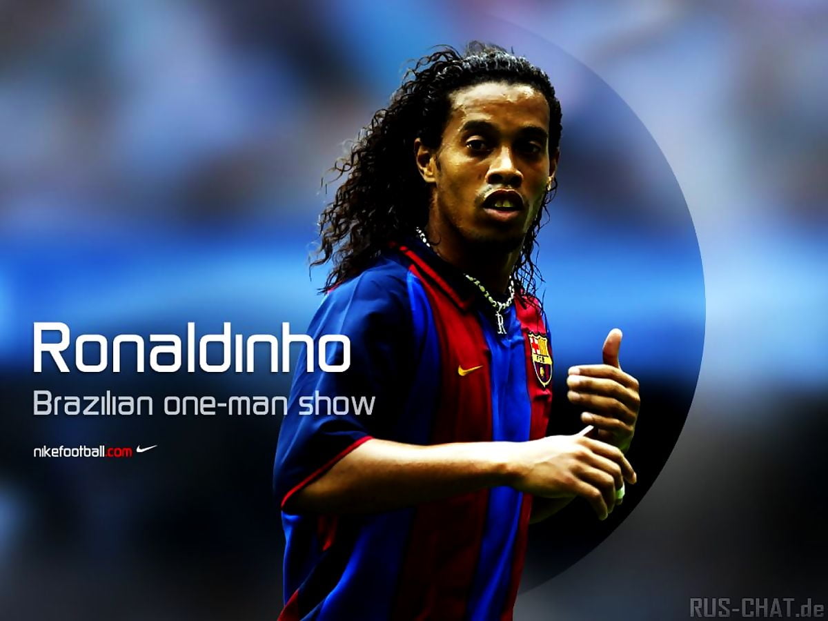 Fondo de escritorio Ronaldinho, Pósters De Fútbol, Fútbol | Descargar ...