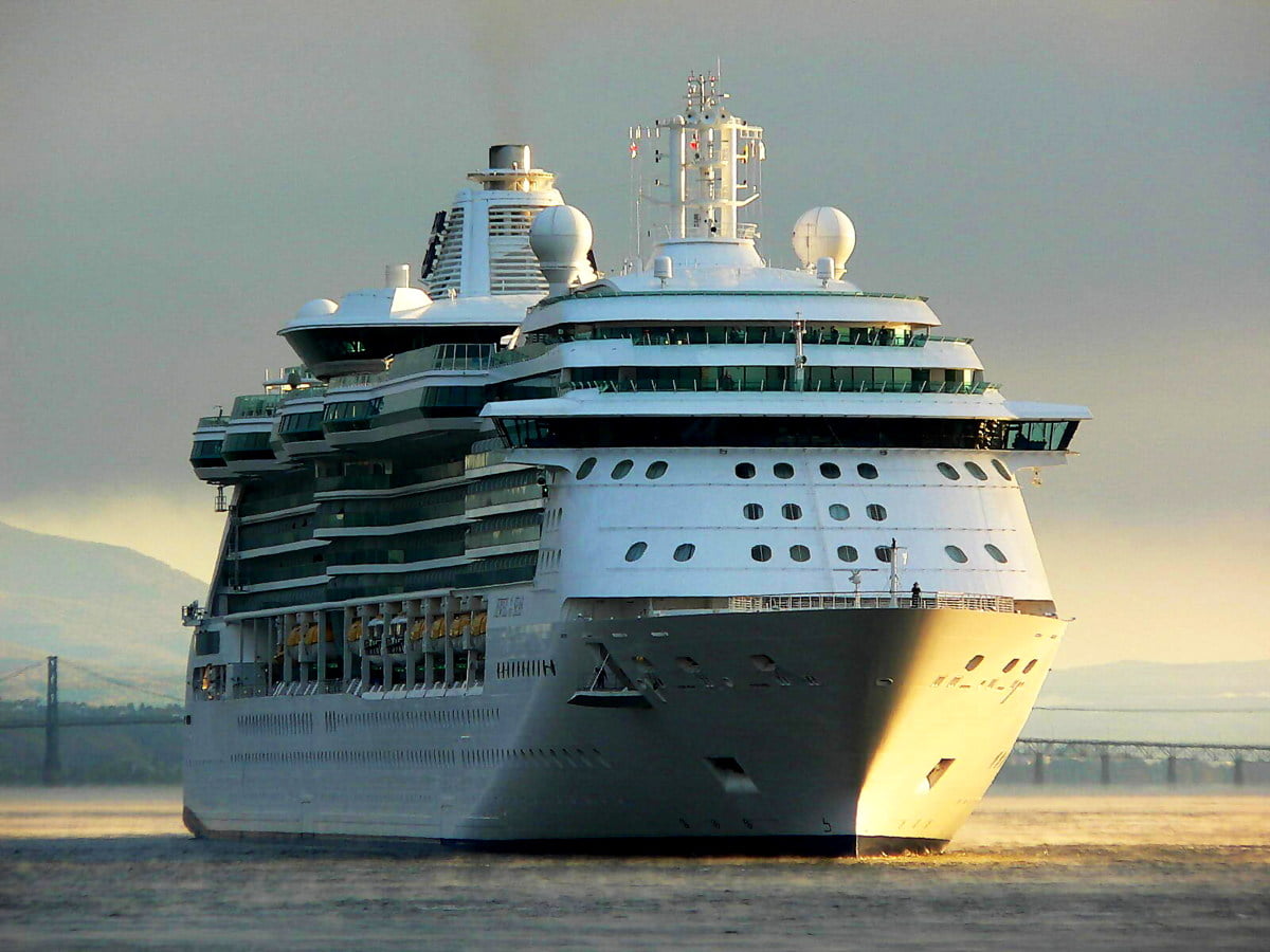 Krydstogtskib, Blomster, Skib baggrund | Gratis Download baggrund